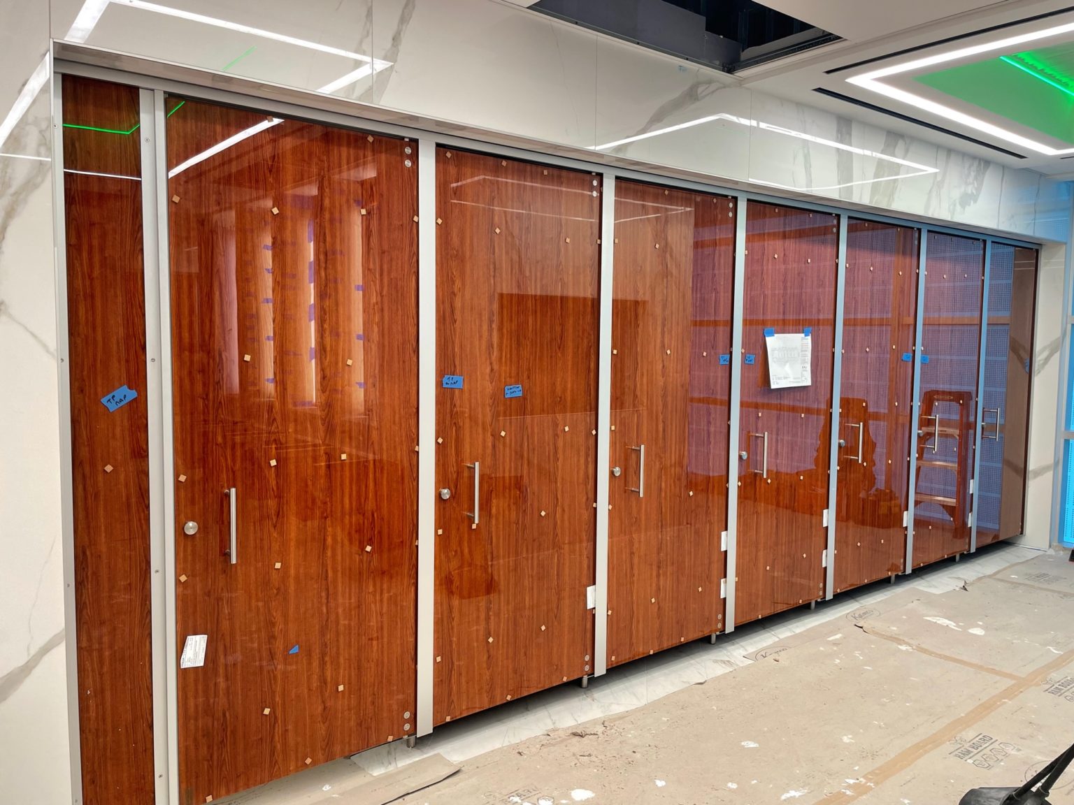 TF Green Airport Terminal - Thrislington Oasis Glass Cubicles